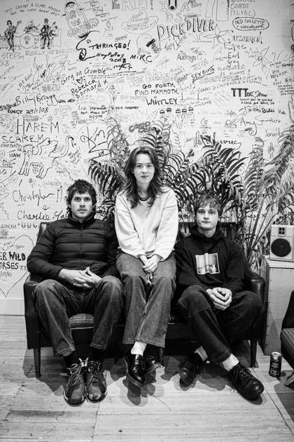 Articles: Photo Gallery: CLAMM live at RRR Snaps! — Triple R 102.7FM ...