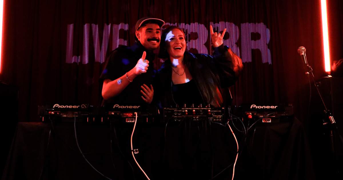 Articles: Photo Gallery: RONA. Live at RRR — Triple R 102.7FM ...